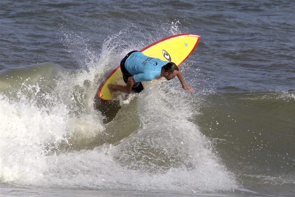 EasternSurf Magazine: COMP: LUKE, HUCK, BURGER & CALLIE WIN THE TOMMY ...