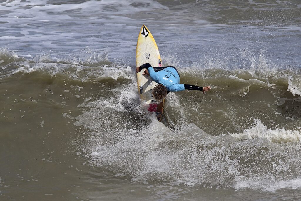 EasternSurf Magazine: COMP: LUKE, HUCK, BURGER & CALLIE WIN THE TOMMY ...