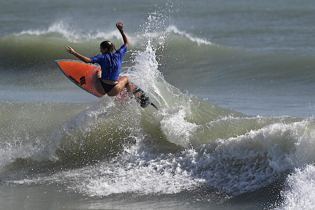 Candelaria Resano third Womens Pro. Photo : Mike Vuocolo @mikesshoreshots